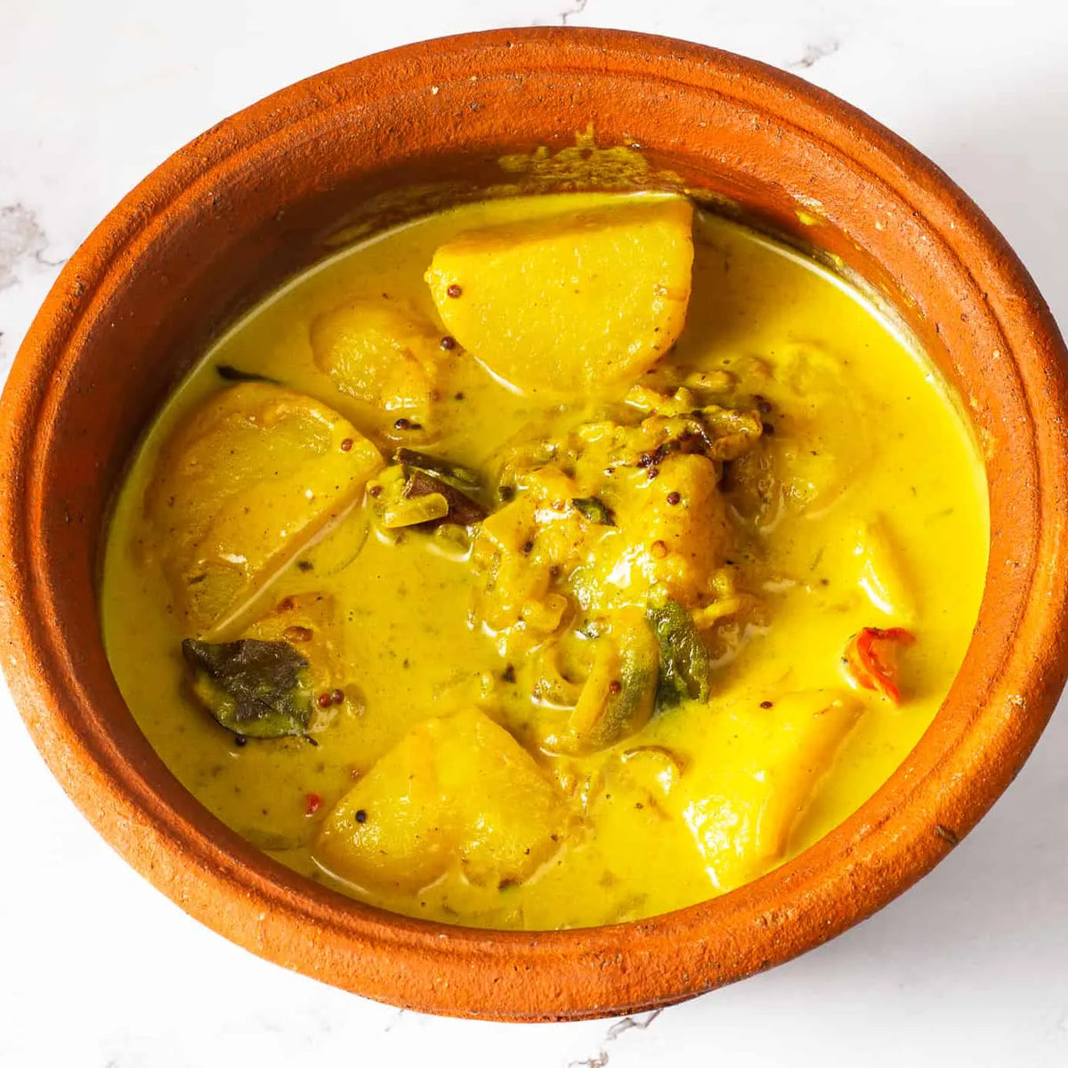 Sri Lankan Potato Curry – FoodVoyageur